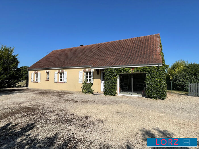 Maison à vendre - Savigny-en-Septaine - 5 pièces - 4 chambres