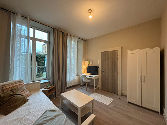 Appartement 1 pièce à Charleville-Mézières, Gare, à louer