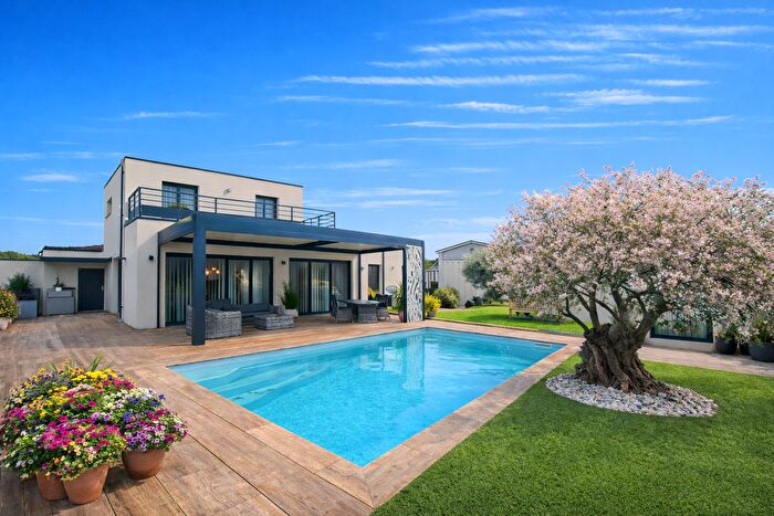 Maison à vendre - Beausemblant - 6 pièces - 4 chambres