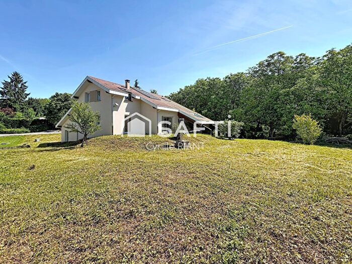 Maison 6 pièces à Renage, à vendre