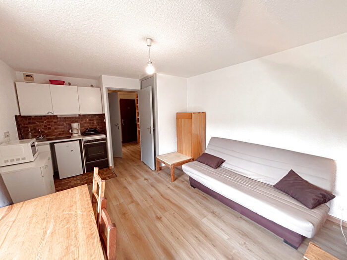 Saint-François-Longchamp : Appartement 1 pièce à vendre