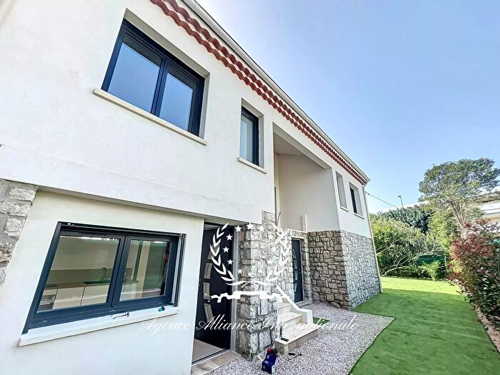 Maison à vendre - Cannes, Petit Juas - 4 pièces - 4 chambres