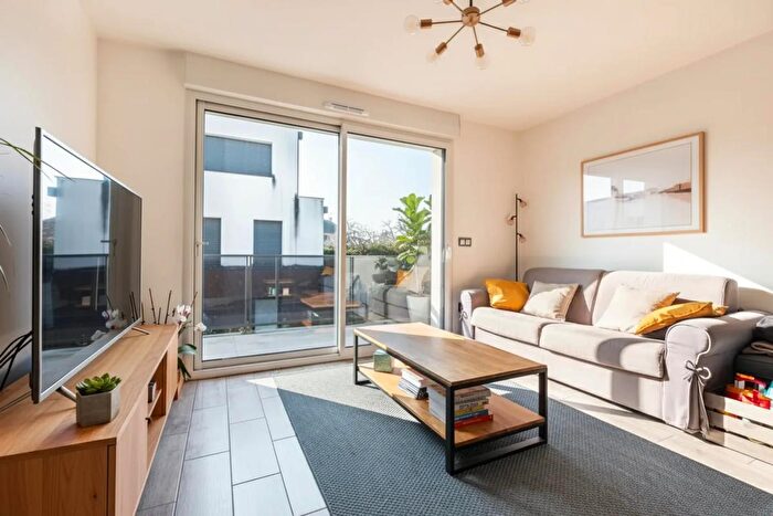 Appartement à vendre - Livry-Gargan, Nord - 3 pièces - 2 chambres