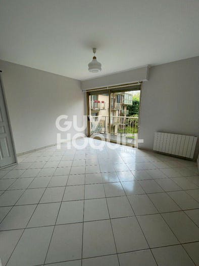 Appartement 1 pièce à louer à Centre, Verneuil d'Avre et d'Iton