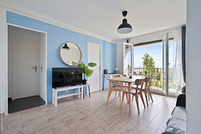 La Timone, Marseille 10ème arrondissement : Appartement 5 pièces à louer