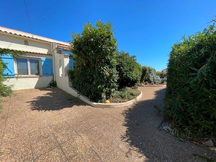 Maison à vendre - Vias, Ville - 5 pièces - 3 chambres