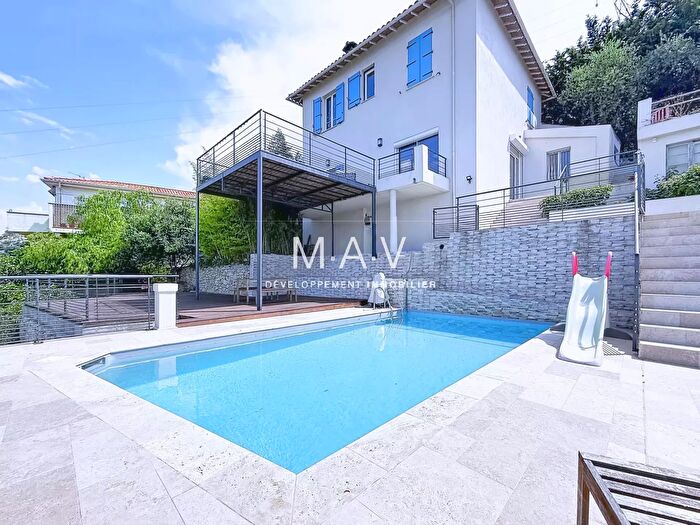 Maison 5 pièces à vendre à Aspremont