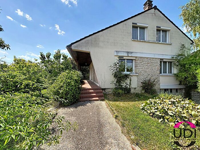 Ballancourt-sur-Essonne - Maison 6 pièces à vendre