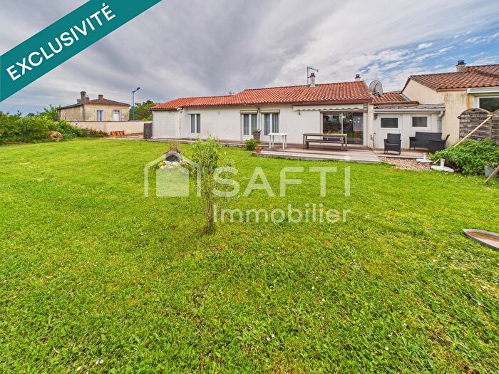Maison à vendre - Blaye - 5 pièces - 3 chambres