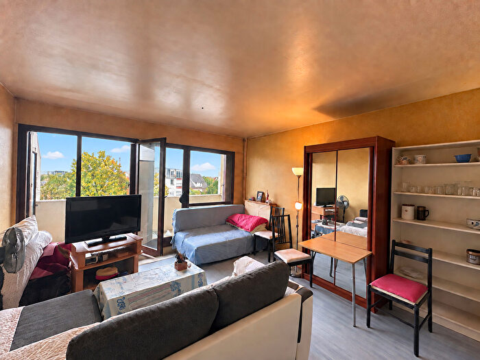 Appartement 1 pièce à Carrières-sur-Seine, Centre historique, à vendre