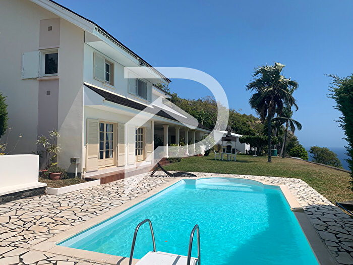 Maison à vendre - Saint-Denis, La Montagne ème - 8 pièces - 4 chambres