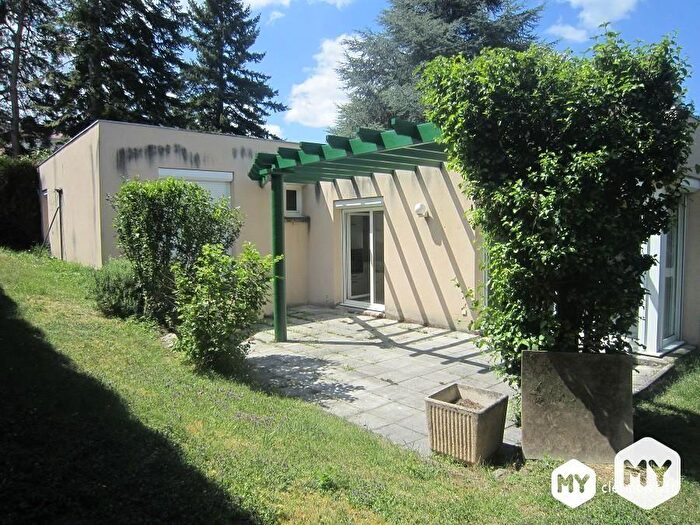 Maison à louer - Ceyrat - 5 pièces - 3 chambres