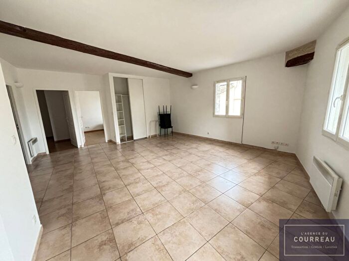Appartement 3 pièces à louer à Saint-Nazaire-de-Pézan