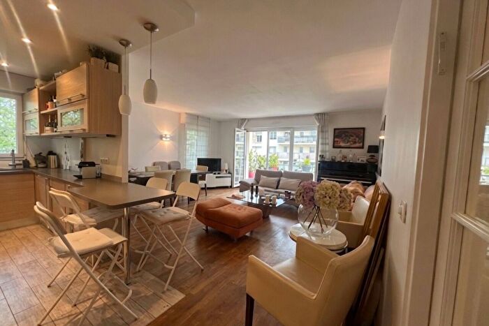 Saint-Mandé, Notre Dame, Saint-Michel de Picpus : Appartement 4 pièces à vendre