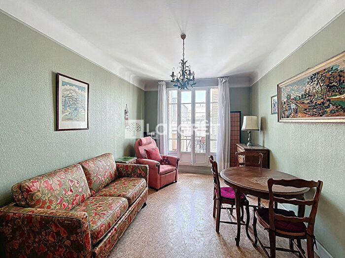 Appartement à vendre - Vanves, Hauts-de-Vanves - 2 pièces - 1 chambre