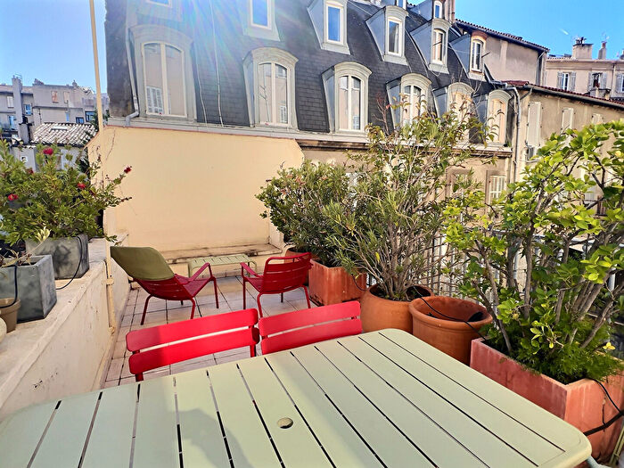 Appartement à vendre - Marseille e , Castellane - 5 pièces - 4 chambres