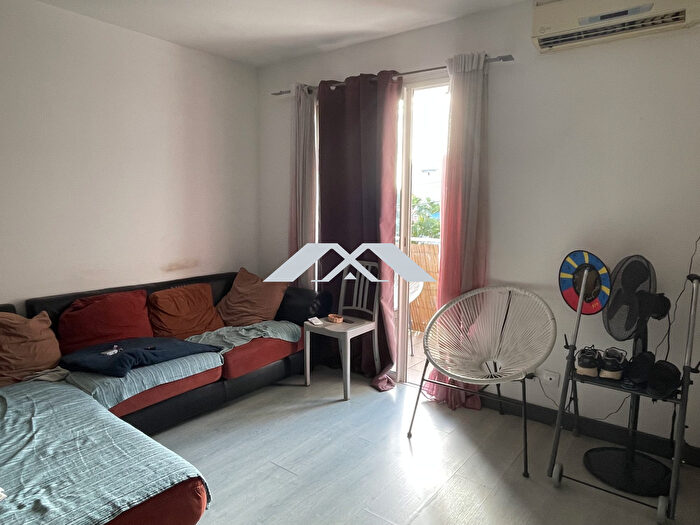 Appartement à vendre - Saint-Pierre, Centre-ville - 2 pièces - 1 chambre