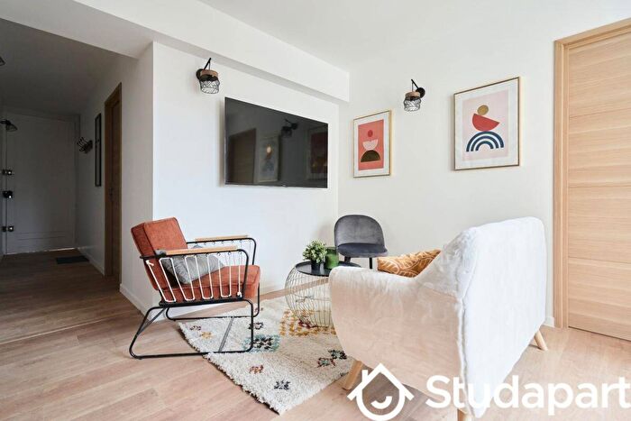 Appartement à louer - Chemin Vert-Europe, Reims - 1 pièce - 2 chambres