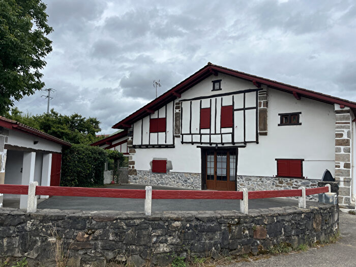Maison 4 pièces à louer - Armendarits