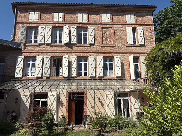 Maison à vendre - Moissac, Centre-ville - 10 pièces - 7 chambres