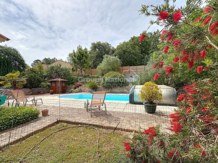 Maison à vendre - Saint-Restitut - 13 pièces - 7 chambres