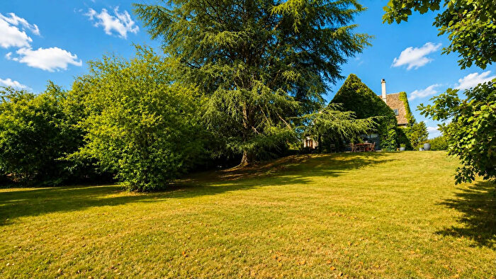 Arnouville-lès-Mantes : Maison 9 pièces à vendre
