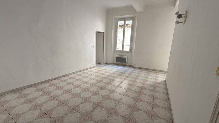 Appartement 2 pièces à louer - Vieille Ville, Antibes