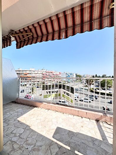 Cagnes-sur-Mer, La Gare, Les Plans, Hippodrome : Appartement 3 pièces à vendre
