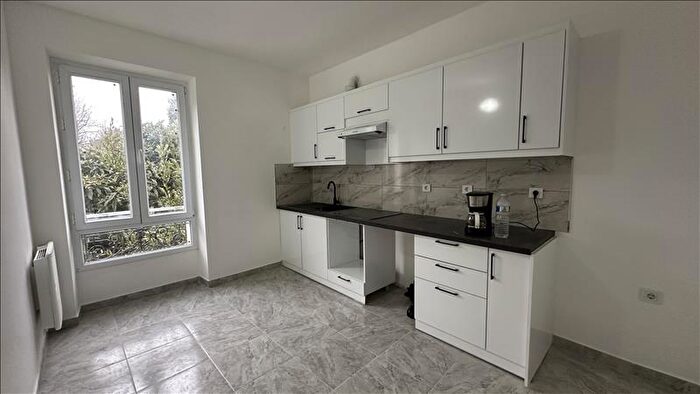 Appartement à louer - Villeneuve-Saint-Georges, Fort - 4 pièces - 3 chambres