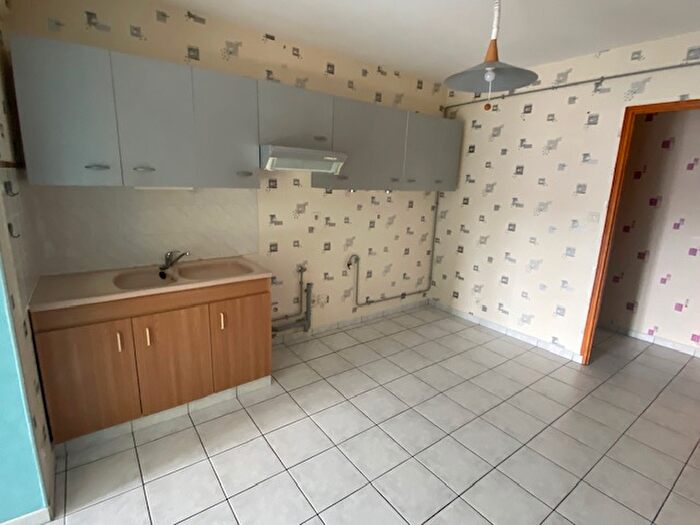 Appartement à louer - Damelevières - 4 pièces - 3 chambres
