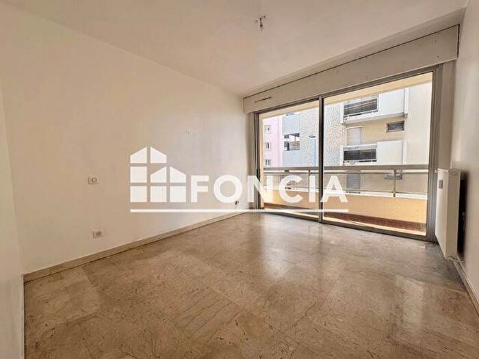 Appartement à louer - Pont-du-Las, Toulon - 2 pièces - 1 chambre