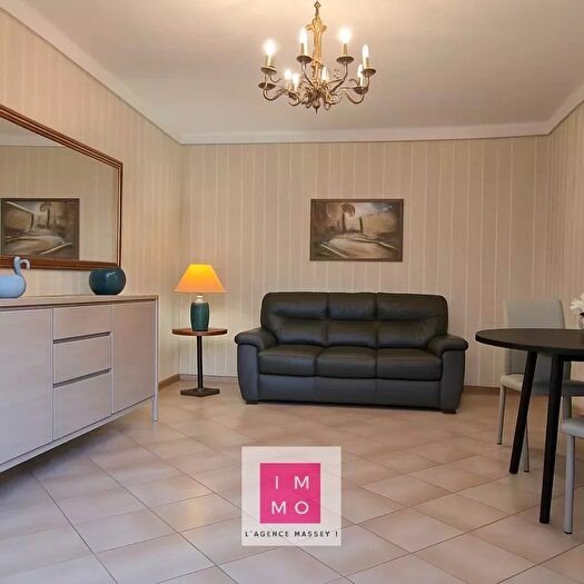 Maison à vendre - Tarbes - 6 pièces - 4 chambres