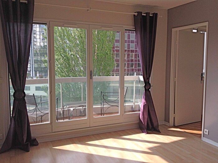 Appartement à louer - Seine Nord, Puteaux - 1 pièce