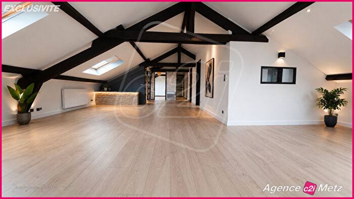 Appartement 5 pièces à Woippy, Centre-ville, Gare, à vendre