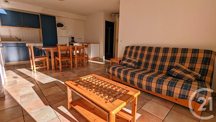 Appartement à louer - Saint-Léger-les-Mélèzes - 2 pièces - 1 chambre