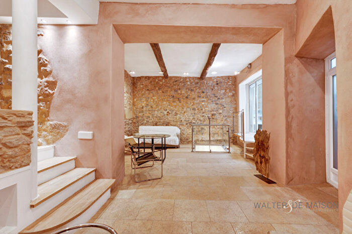 Appartement à vendre - Aix-en-Provence, Centre-ville - 4 pièces - 3 chambres