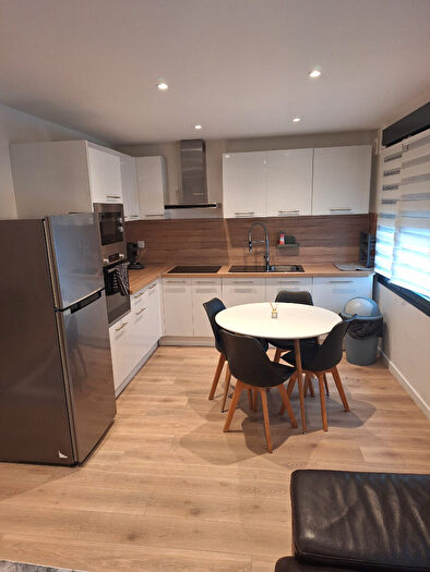 Appartement 5 pièces à Reims, La Neuvillette, Trois Fontaines, à vendre