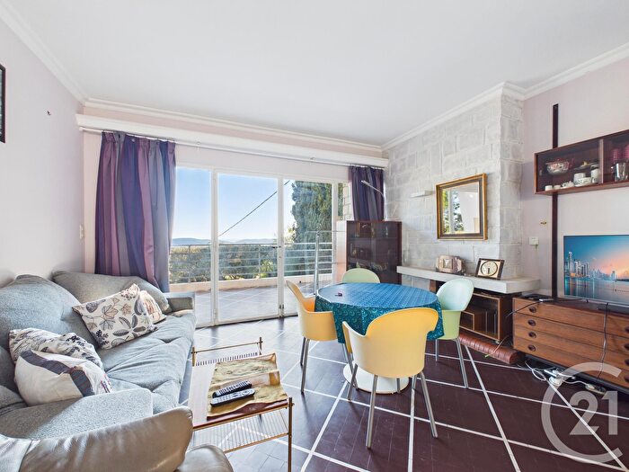 Appartement 4 pièces à Toulon, Corniche du Faron, à louer
