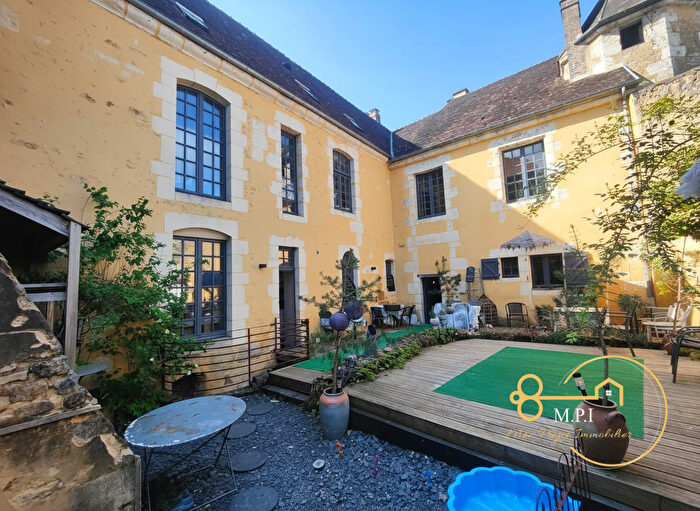 Maison 12 pièces à vendre à Mortagne-au-Perche