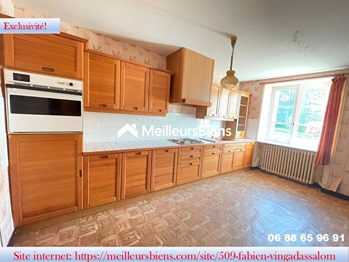 Maison à vendre - Plougonver - 6 pièces - 4 chambres