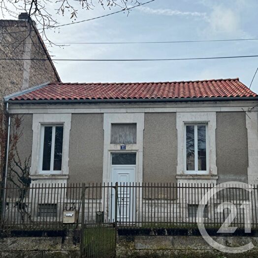 Maison à vendre - Ruelle-sur-Touvre - 3 pièces - 2 chambres