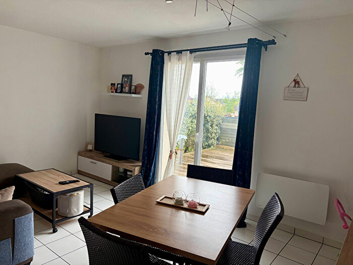 Sablé-sur-Sarthe, Général Leclerc, Route de Brûlon, Gastines : Maison 3 pièces à vendre