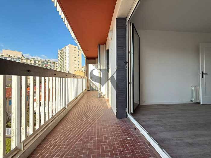 Appartement à vendre - Marseille e , Vauban - 3 pièces - 2 chambres