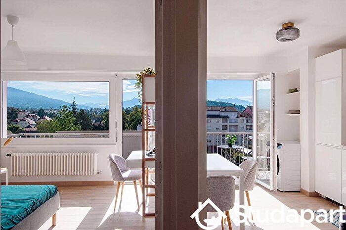 Appartement à louer - Centre, Annemasse - 1 pièce - 1 chambre