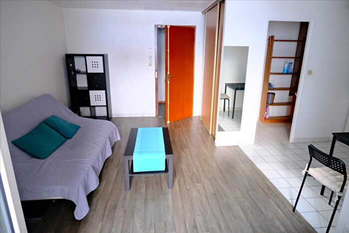 Appartement à louer - Mulhouse, Centre historique - 1 pièce