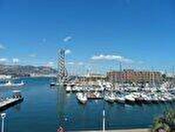 Appartement à louer - Centre Ville-Peyron, La Seyne-sur-Mer - 2 pièces - 2 chambres