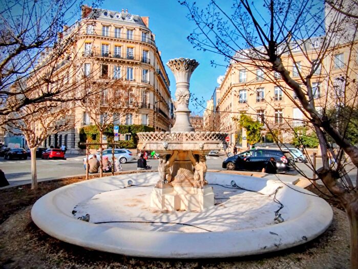 Paris 8ème, Triangle dOr - Appartement 3 pièces à vendre