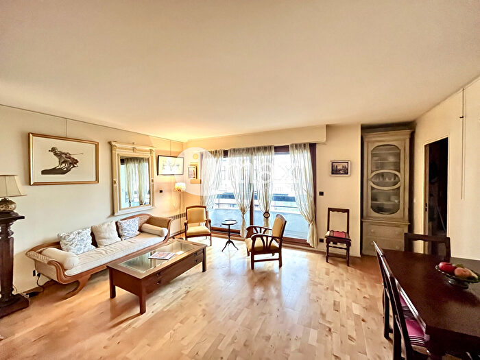 Appartement à vendre - Levallois-Perret, Front de Paris - 3 pièces - 2 chambres