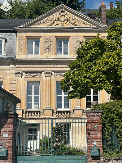Maison 11 pièces à Caudebec-en-Caux, à vendre