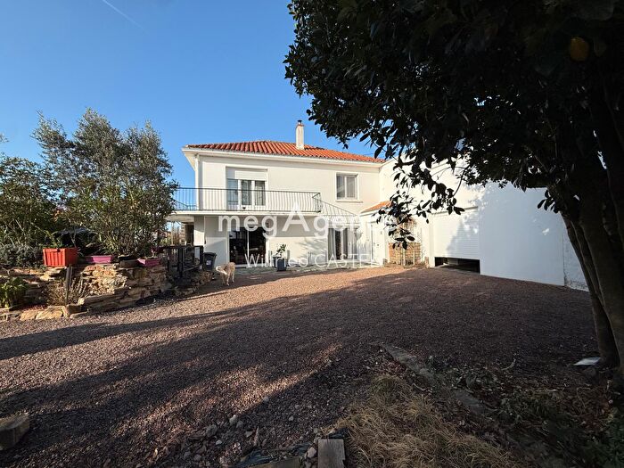 Olonne-sur-Mer, La Garlière, La Tonelle, Le Caillou Blanc, La Paillotière : Maison 6 pièces à vendre